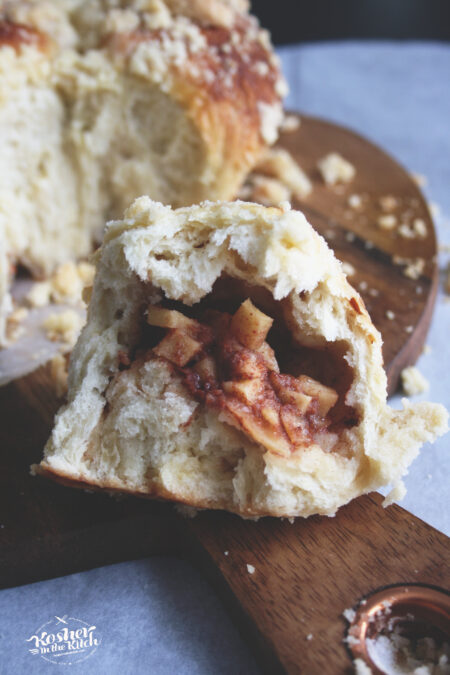 Apple Pie Stuffed Crumb Challah - Kosher In The Kitch!