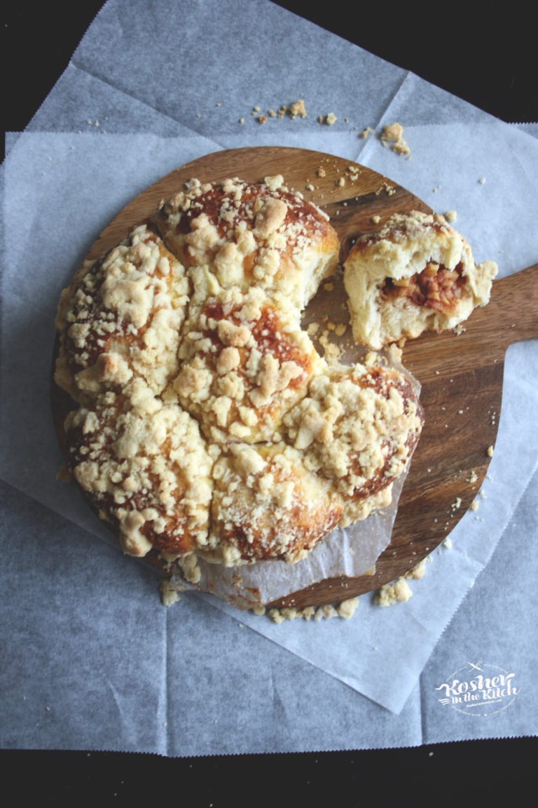 Apple Pie Stuffed Crumb Challah - Kosher In The Kitch!